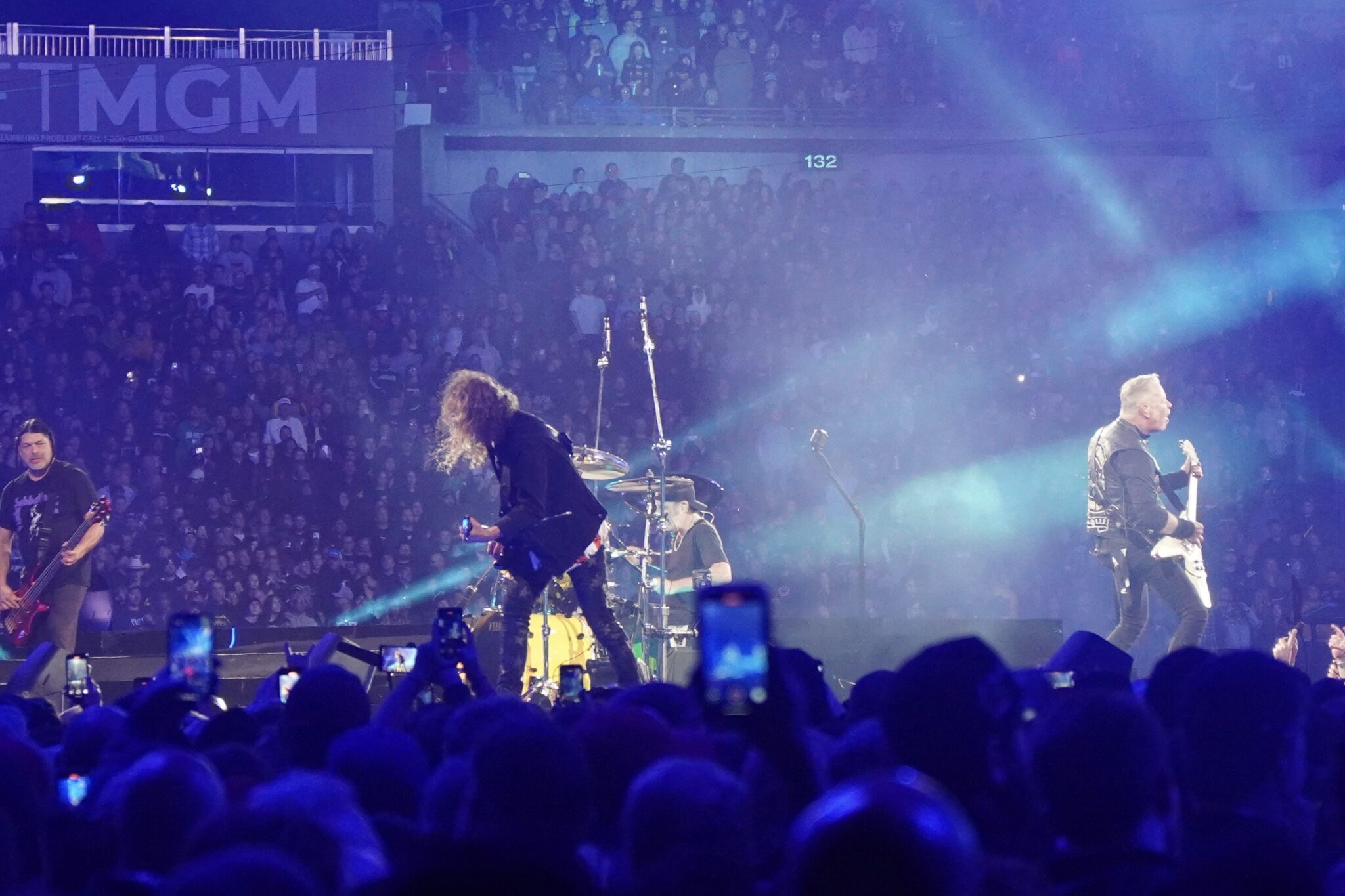 Metallica Electrifies Philadelphia with Explosive “M72 World Tour” Stop ...